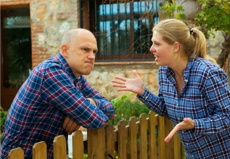 Вы квартиру свою ещё не сдали? Очень хорошо! Наш Максим туда заселится ...